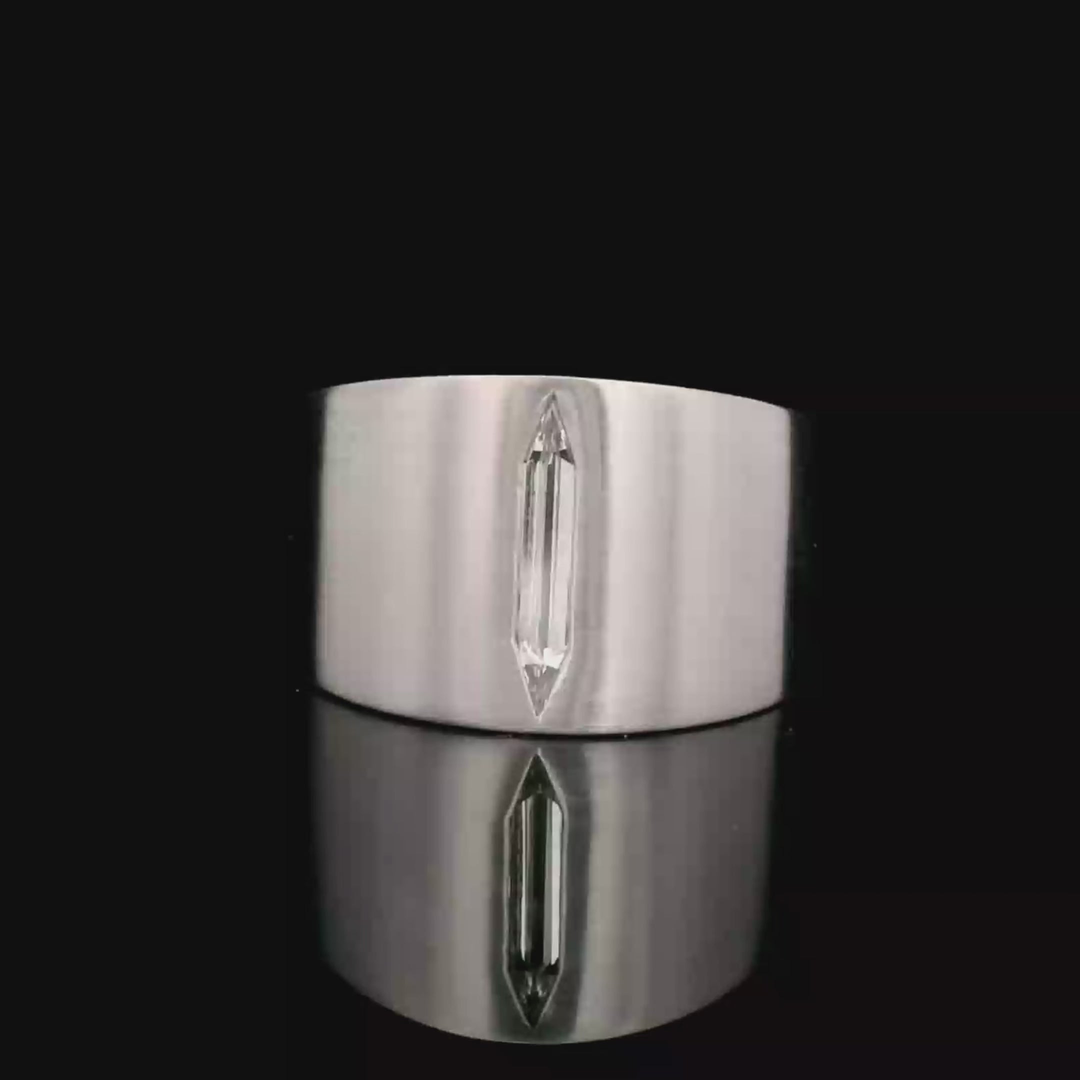 Tinsel ring – Kelty Pelechytik Fine Jewellery