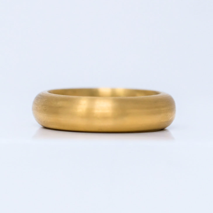 22 K donut band – Kelty Pelechytik Fine Jewellery